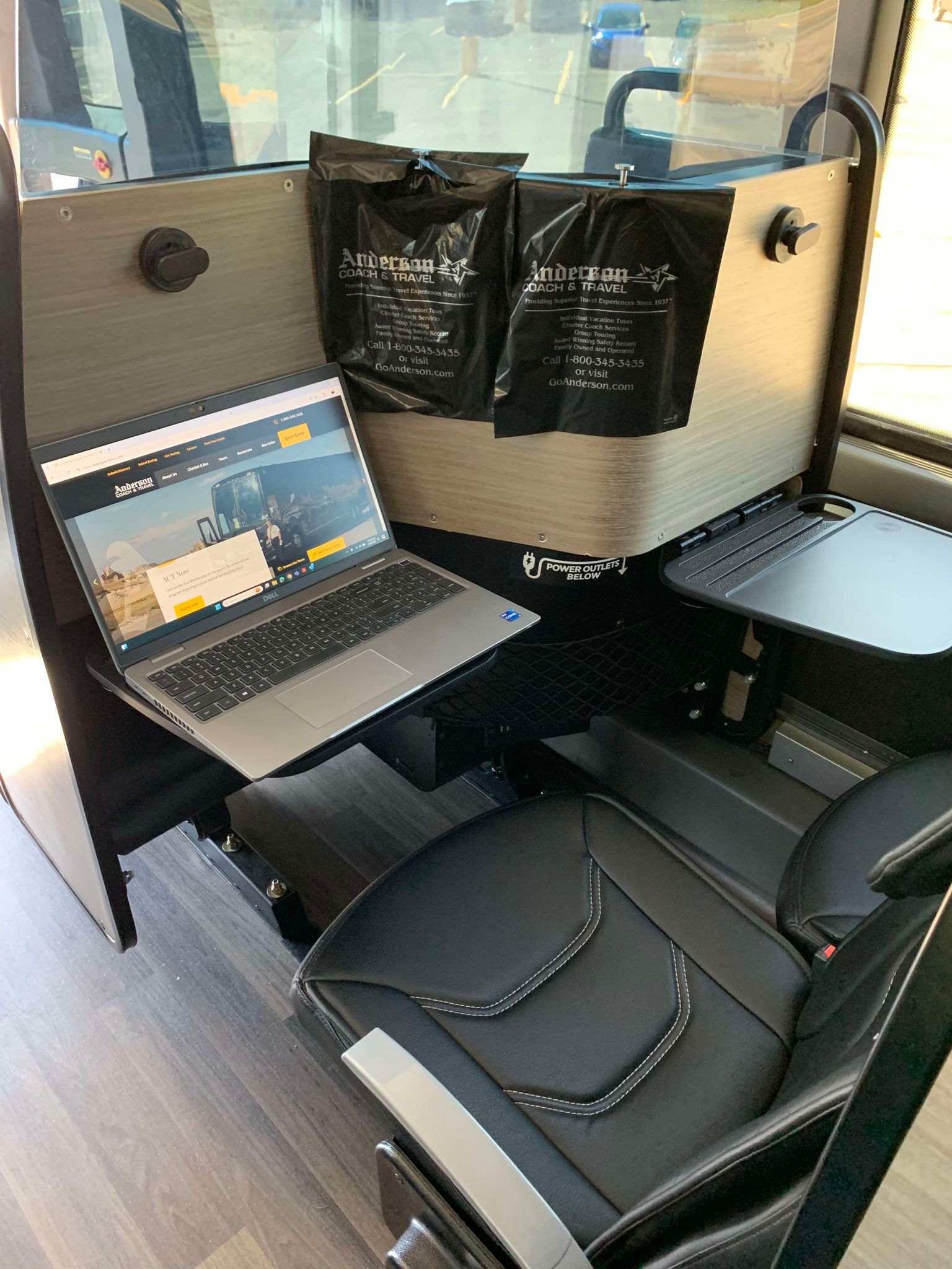 Deluxe Sleeper Coach Bus in PA, Ohio, NY | Anderson Coach & Travel